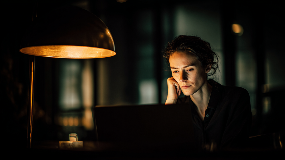 How to Write a Resume That Beats AI... | Metaintro